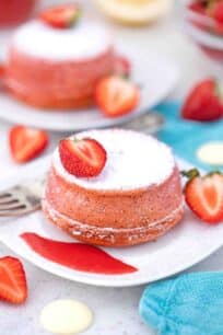 Strawberry Lava Cakes with Strawberry Curd - Sweet and Savory Meals