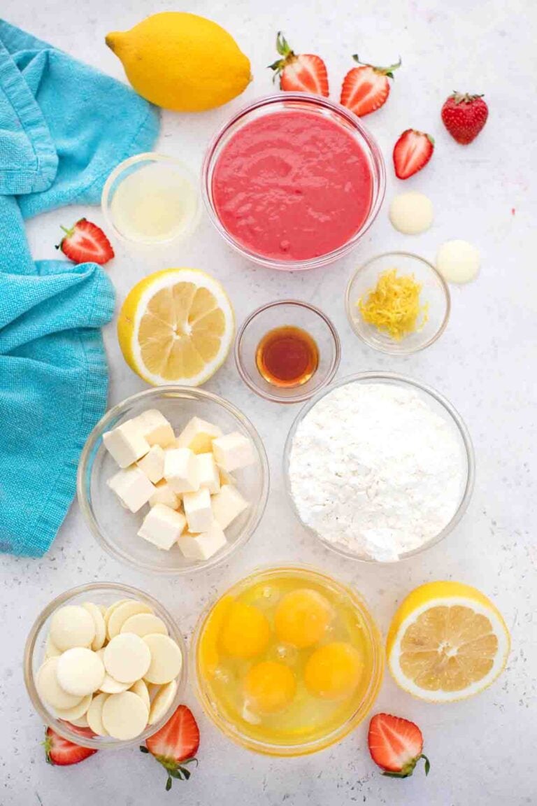 Strawberry Lava Cakes with Strawberry Curd - Sweet and Savory Meals