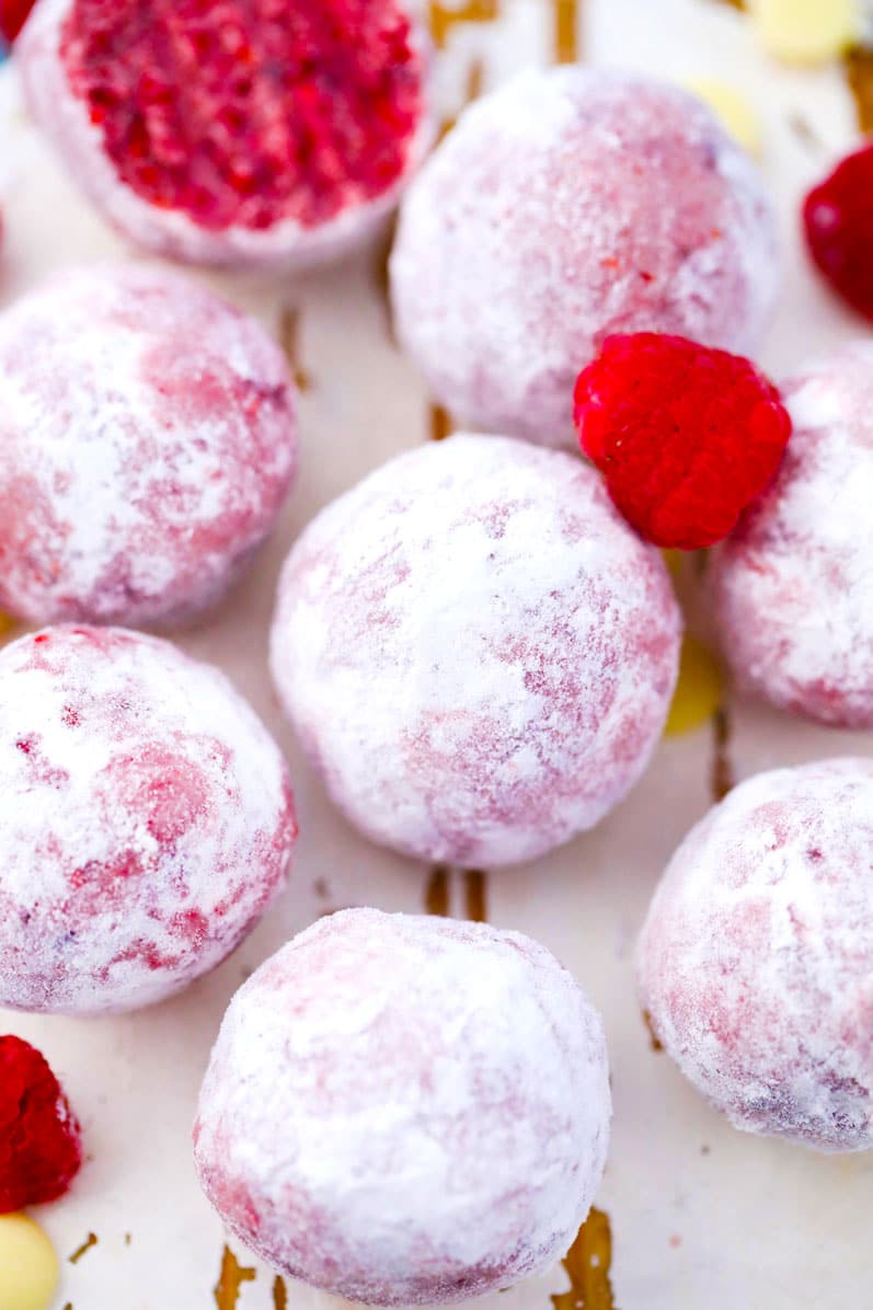 White Chocolate Raspberry Truffles Recipe - Sweet and Savory Meals
