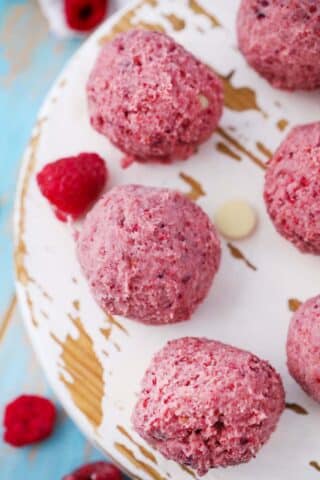 White Chocolate Raspberry Truffles Recipe - Sweet and Savory Meals