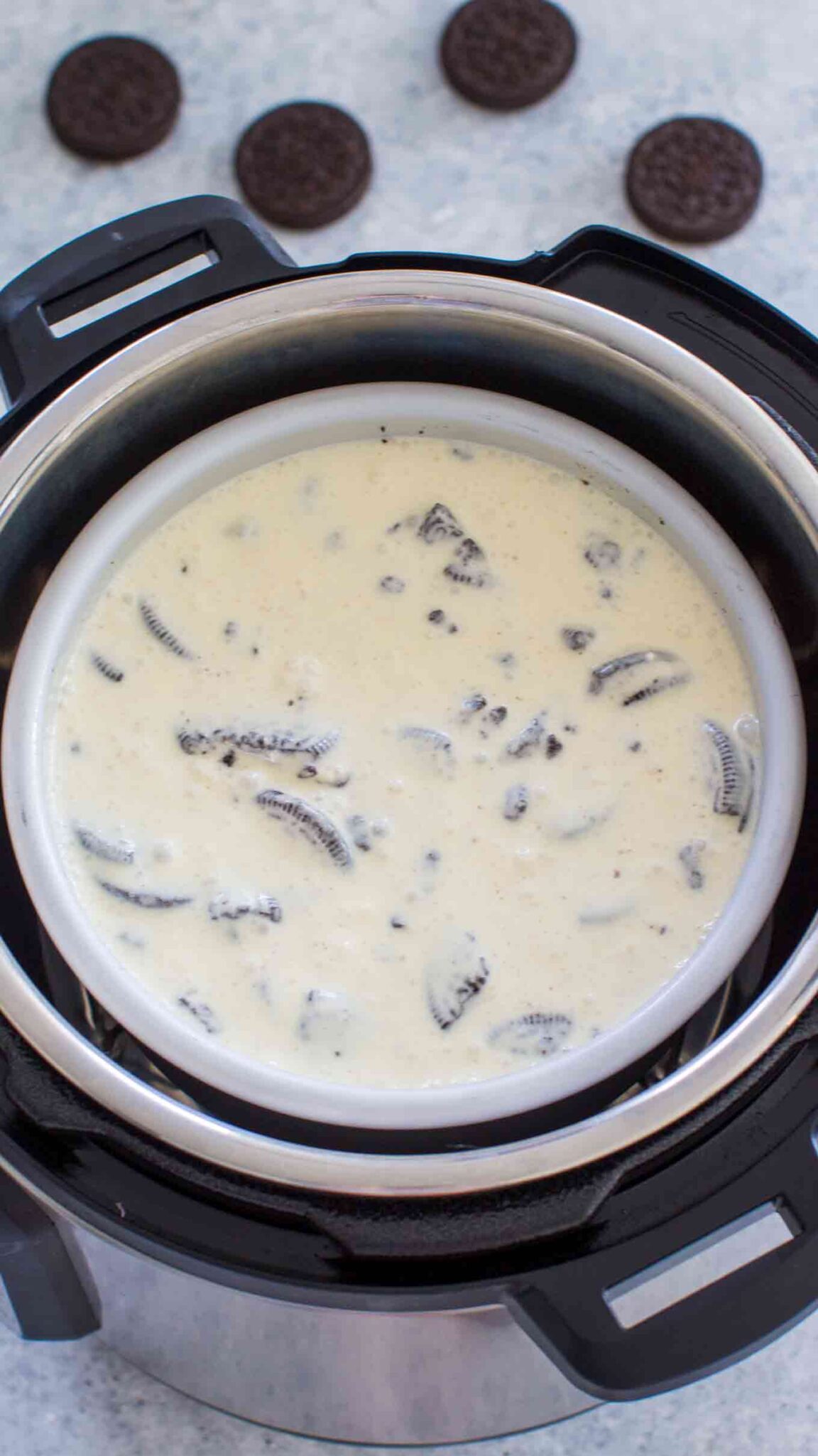 Instant Pot Oreo Cheesecake [VIDEO] - Sweet and Savory Meals