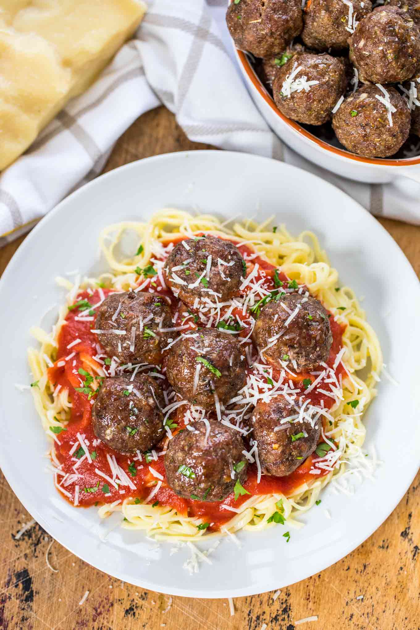 Best Homemade Meatballs (Easy Recipe!) - S&SM