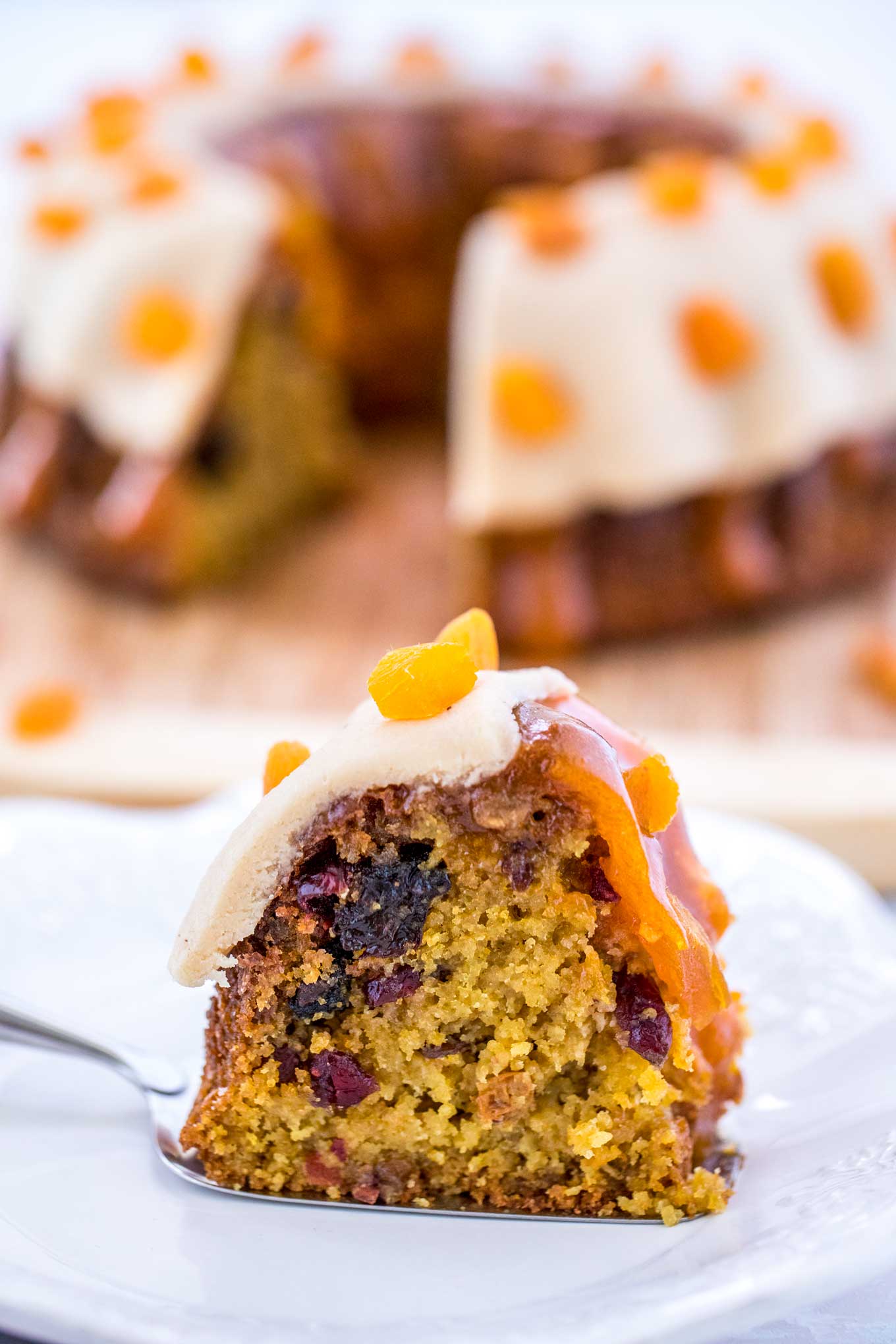 Simnel Cake Recipe (Easy) - Sweet and Savory Meals