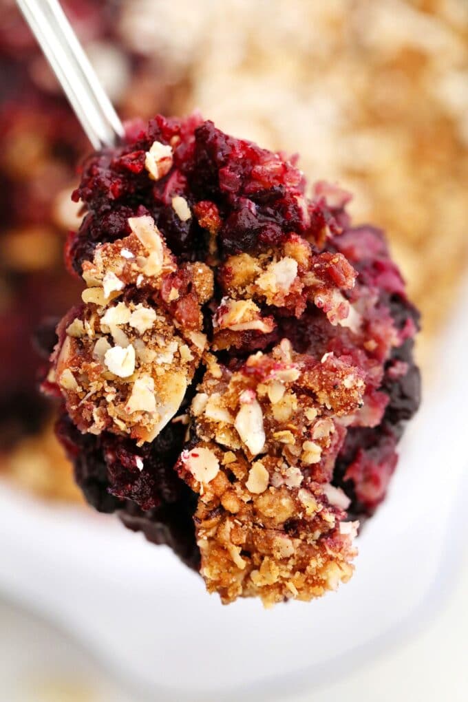 Blueberry Crisp Recipe - Sweet and Savory Meals