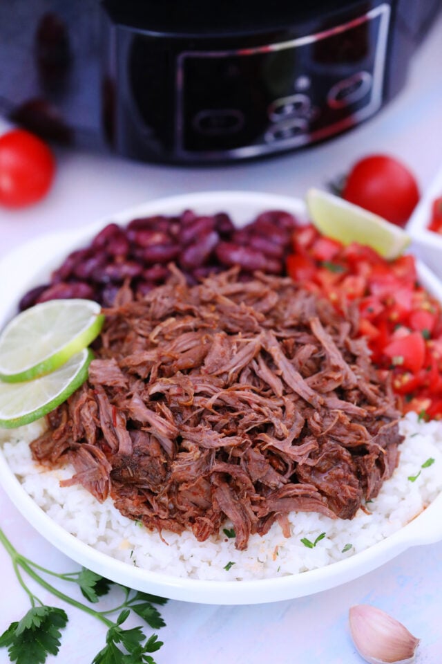 Slow Cooker Barbacoa Beef [video] - Sweet and Savory Meals