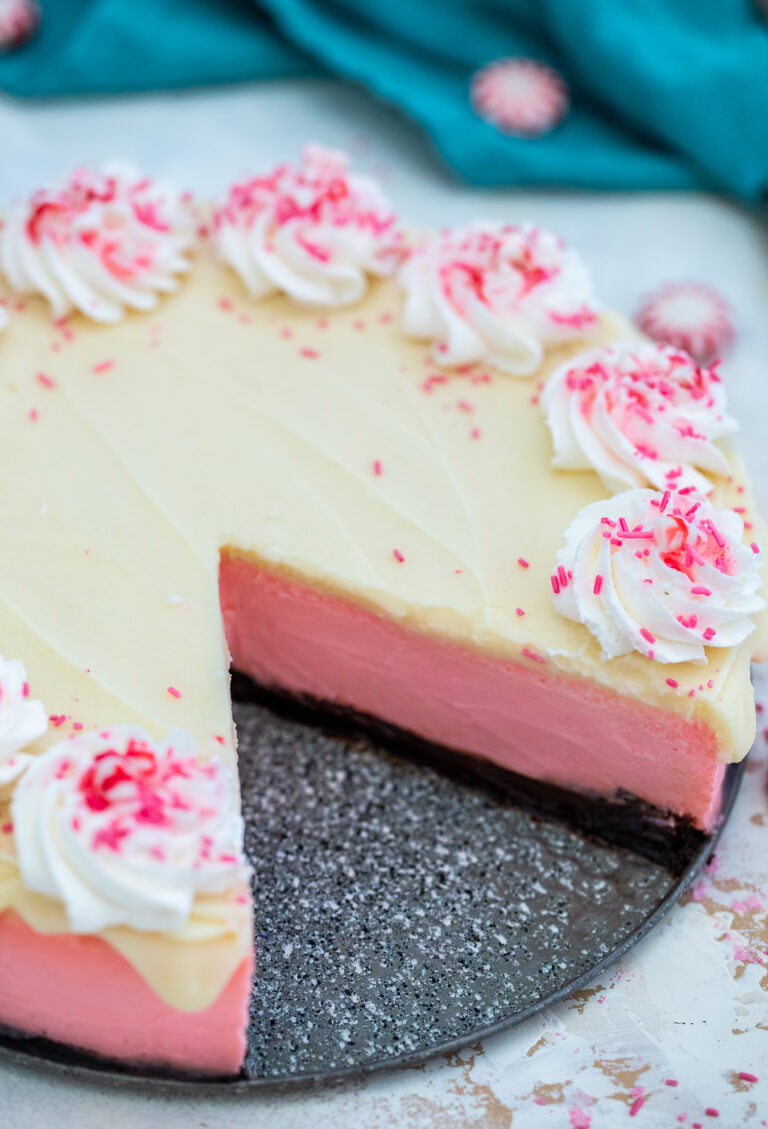 Peppermint Cheesecake Recipe [VIDEO] - Sweet and Savory Meals