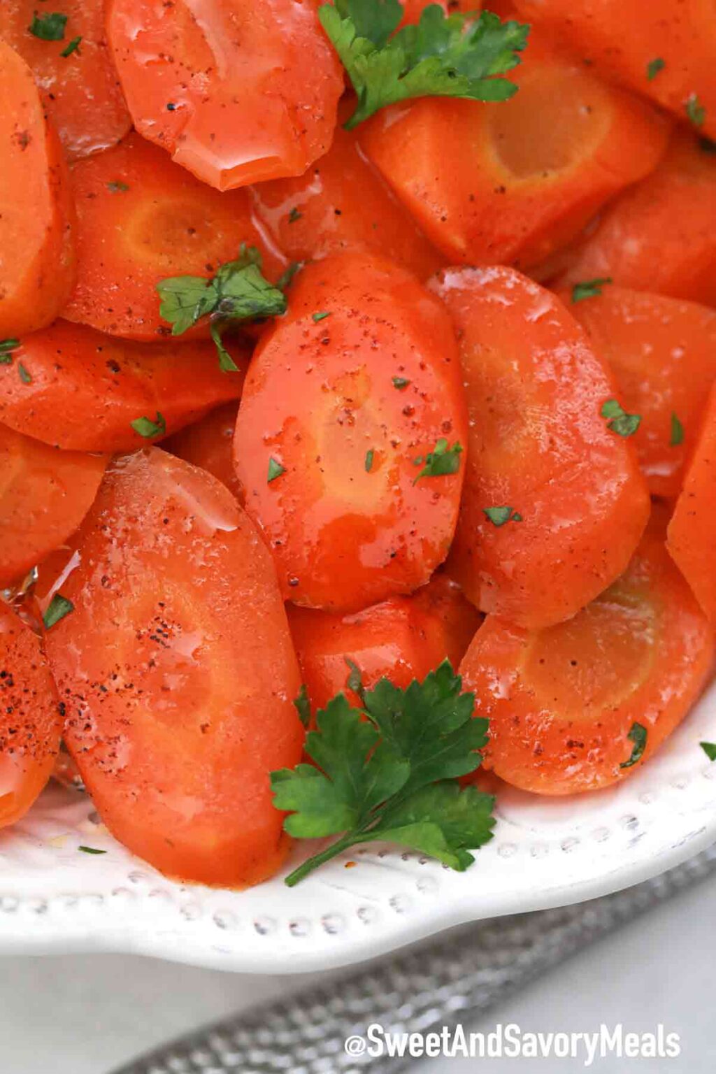Slow Cooker Glazed Carrots - Sweet and Savory Meals