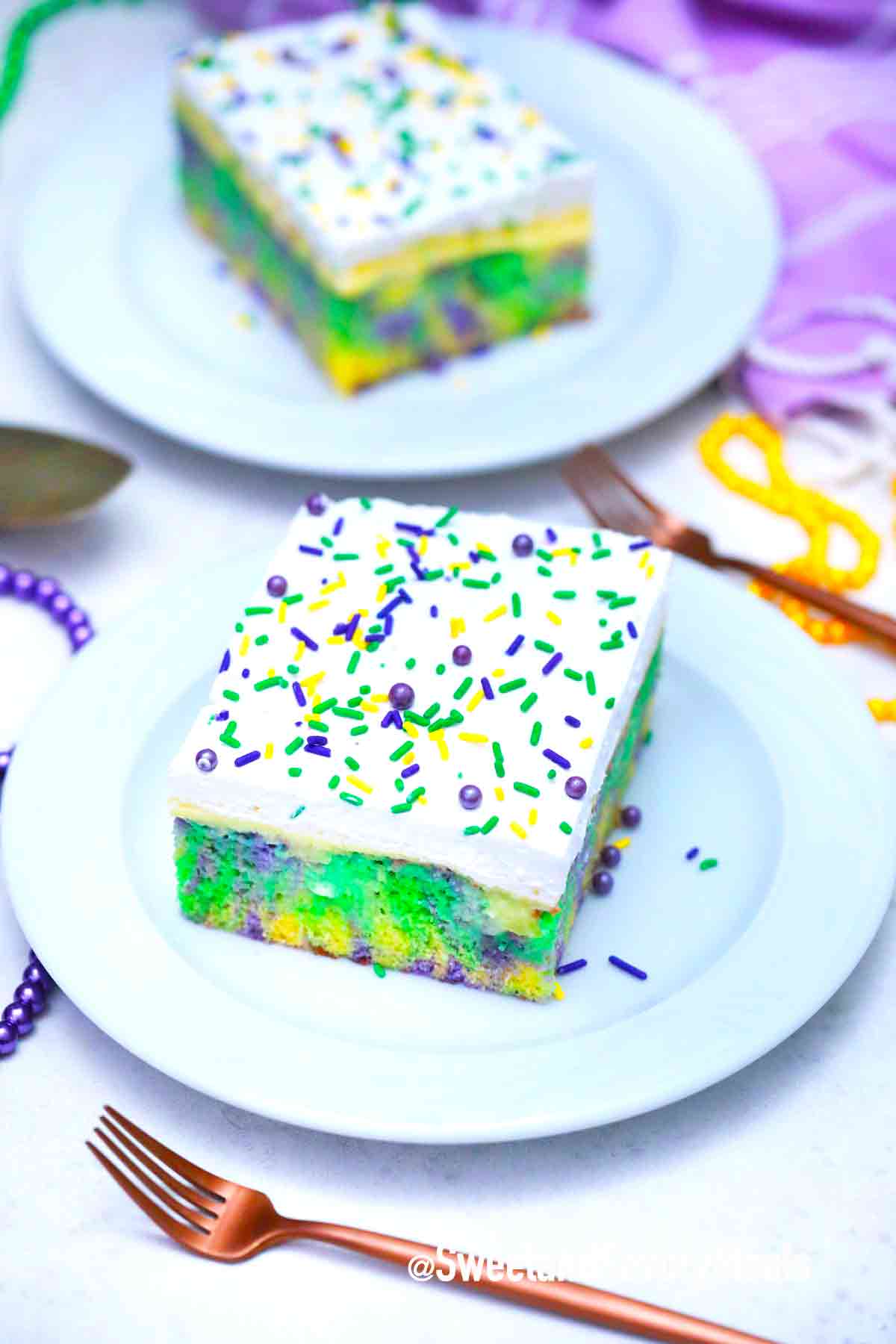 King Cake Poke Cake Recipe [Video] - Sweet and Savory Meals