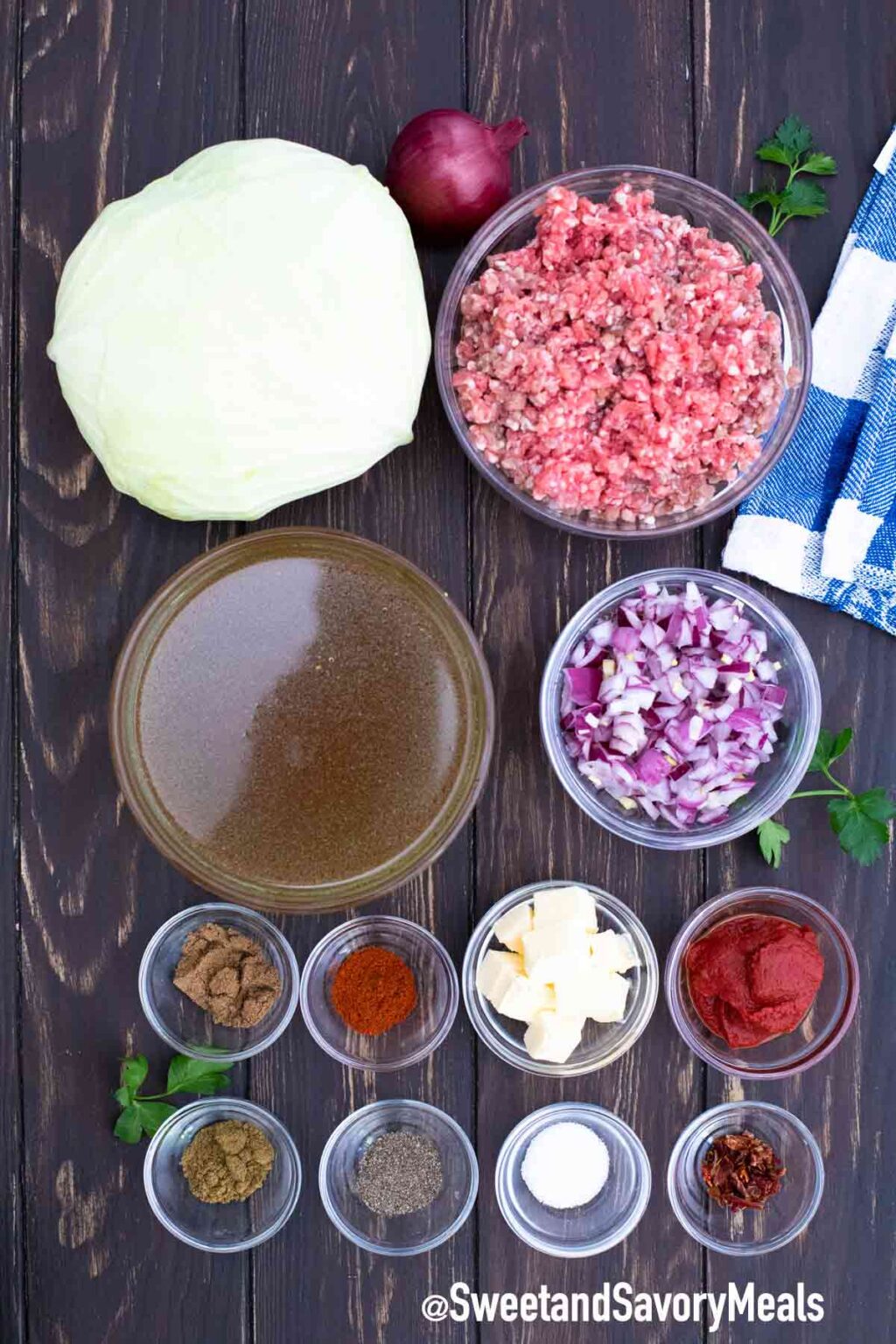 Turkish Cabbage Stew - Sweet and Savory Meals