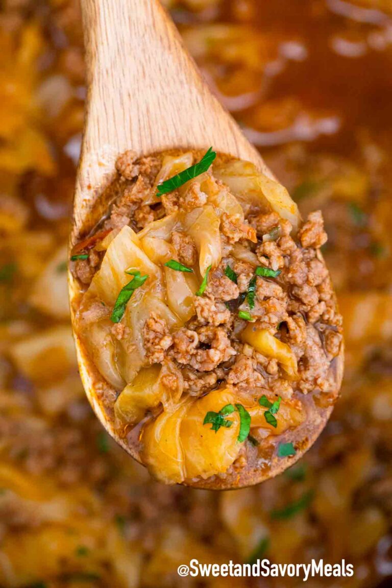 Turkish Cabbage Stew - Sweet and Savory Meals