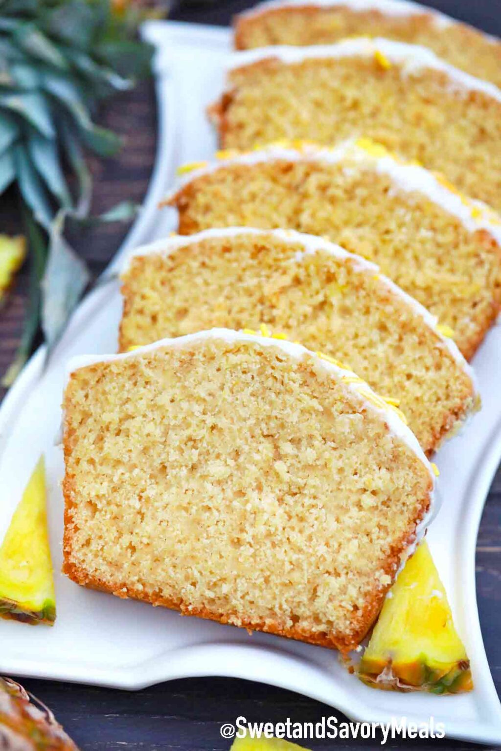 Pineapple Bread [Video] - Sweet and Savory Meals