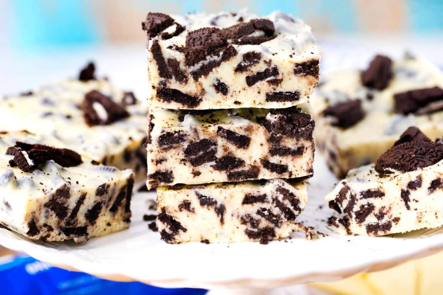 Easy Oreo Fudge - Sweet and Savory Meals