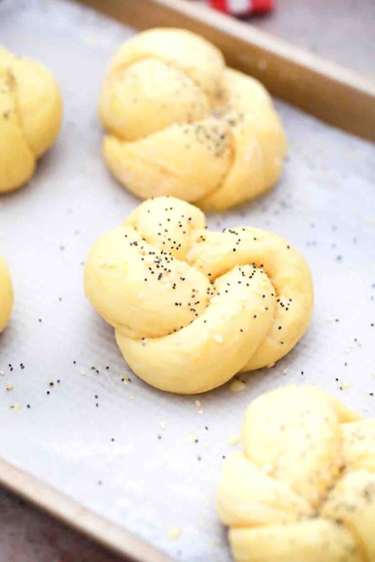 Sweet Bread Rolls Recipe [Video] - Sweet and Savory Meals