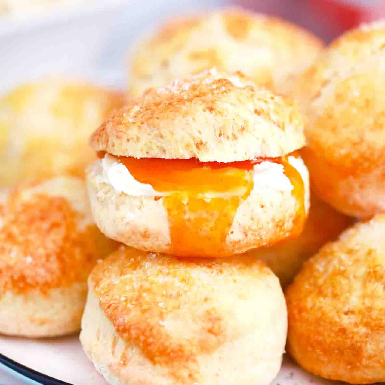 Best Buttery British Scones Recipe [Video] - S&SM