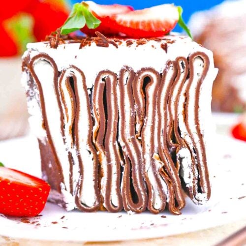 Chocolate Custard Filled Donuts [Video] - Sweet and Savory Meals