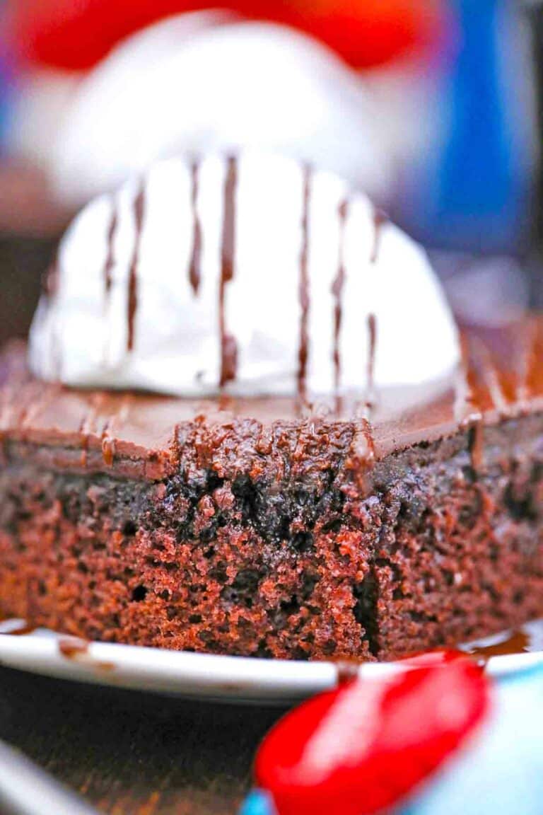 Cracker Barrel Coca Cola Cake - Sweet and Savory Meals