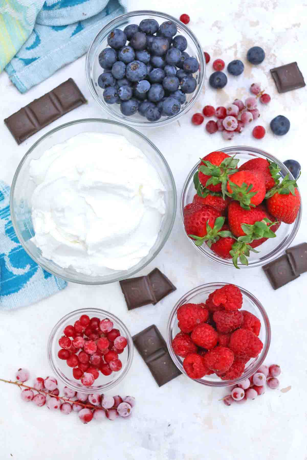 Frozen Yogurt Bark (Easy 3-ingredients!) - Sweet and Savory Meals