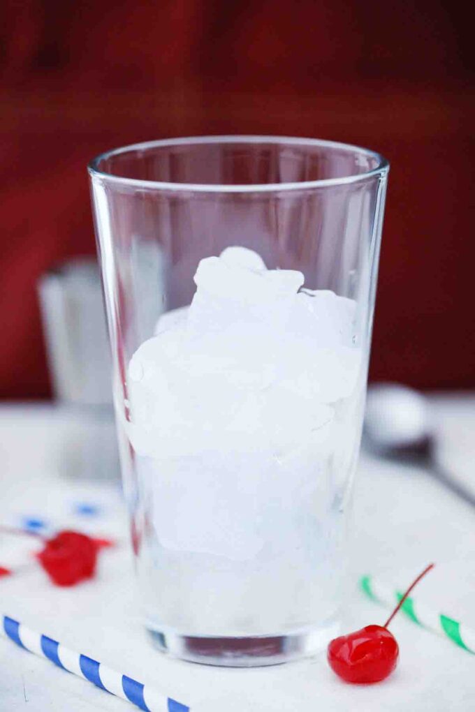 Summer Breeze Cocktail Recipe - Sweet and Savory Meals