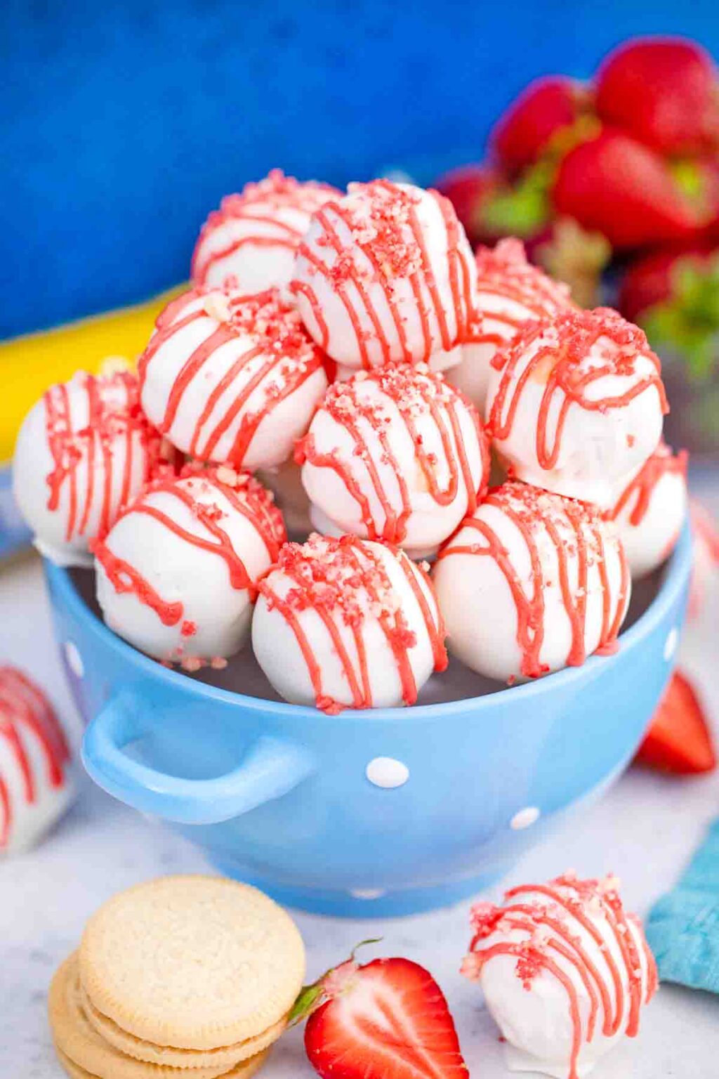 Strawberry Shortcake Truffles Recipe - Sweet and Savory Meals