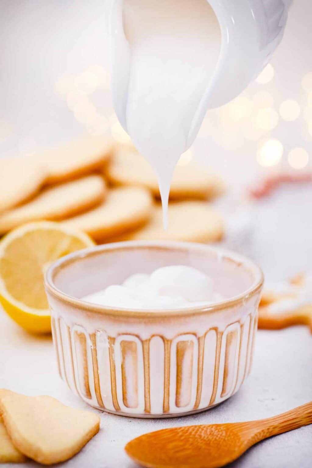 How to Make Royal Icing - Sweet and Savory Meals