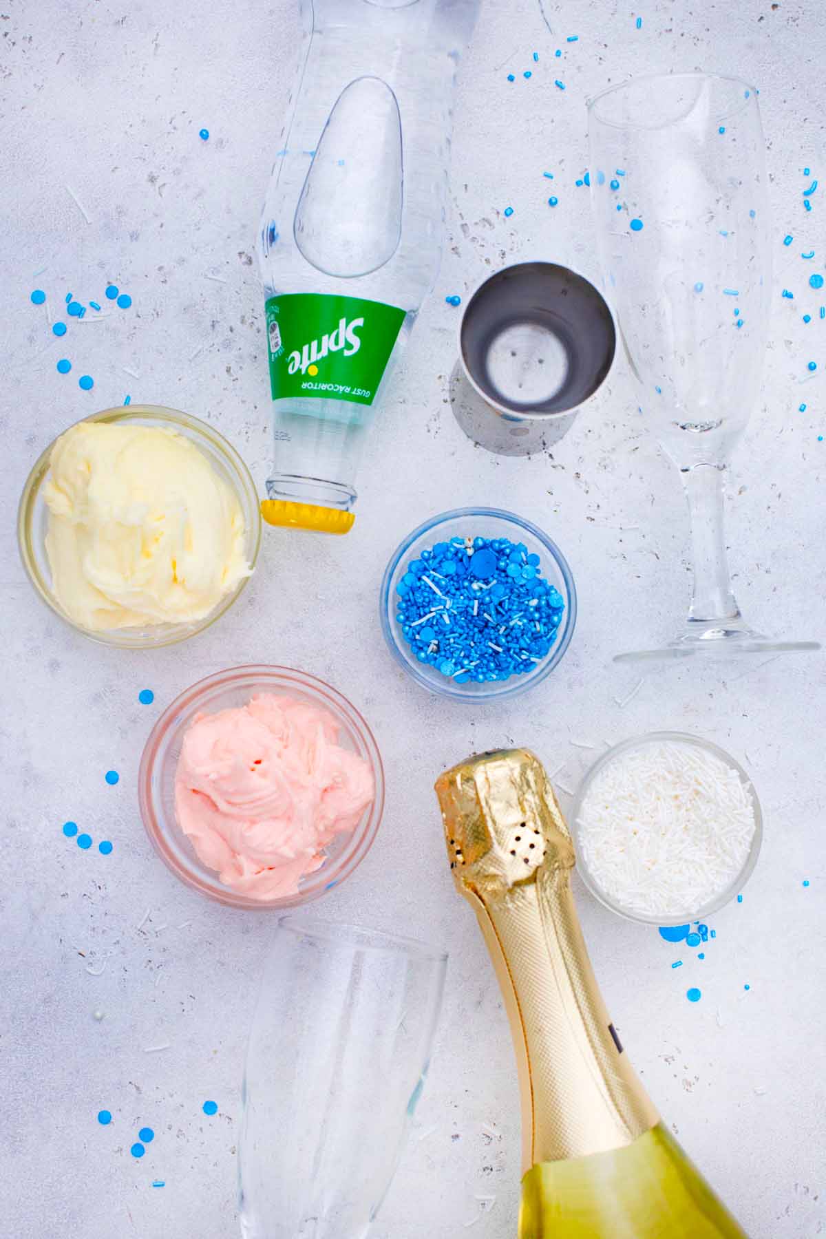 Festive Champagne Cocktail Recipe - Sweet and Savory Meals