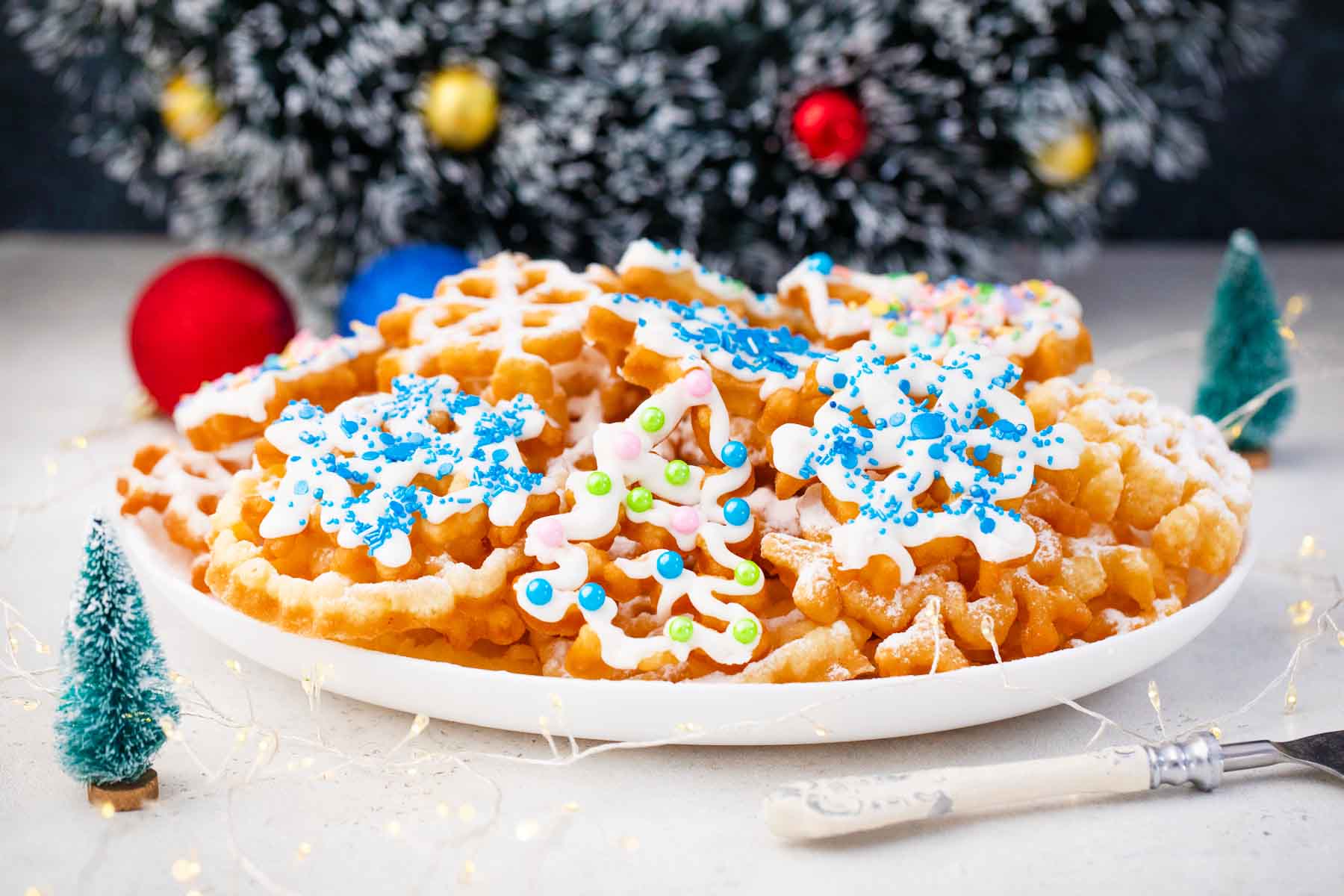 Rosette Cookies Recipe (30-Minute Treat!) - Sweet and Savory Meals