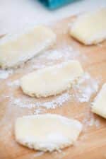 Fried Dough Roses Recipe - Carnival Roses - Sweet and Savory Meals