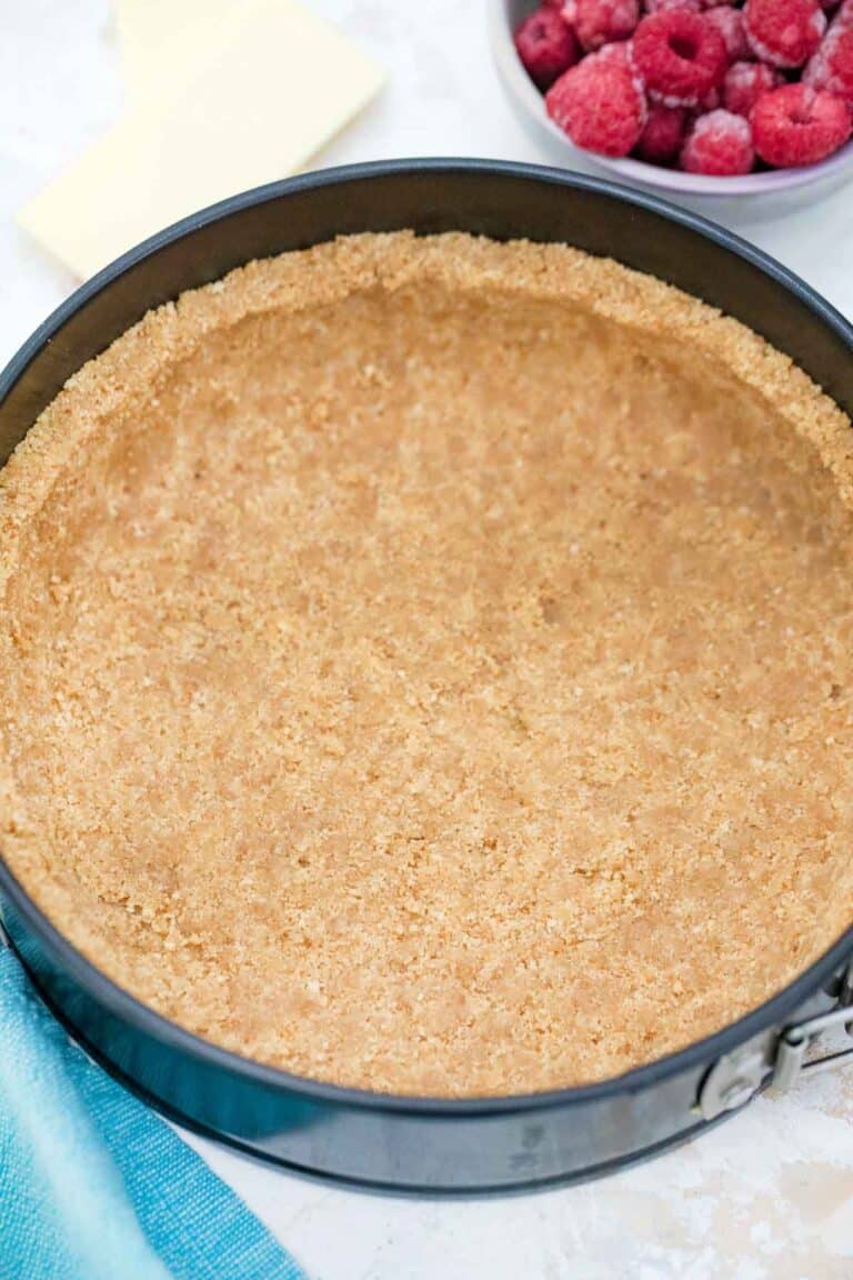 White Chocolate Cheesecake (Creamiest Dessert!) - Sweet and Savory Meals