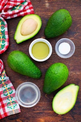 Grilled Avocado (Healthy, Easy Recipe) - Sweet and Savory Meals