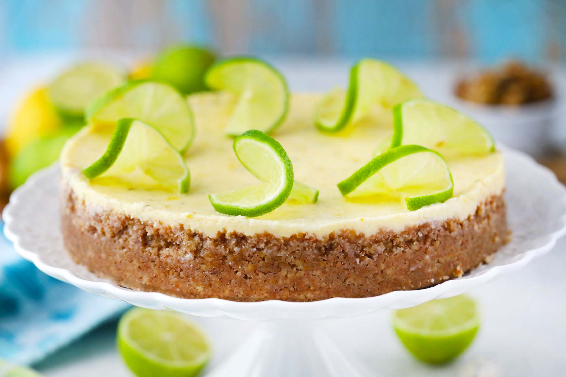 Key Lime Pie (Easy Classic Recipe!) - Sweet and Savory Meals