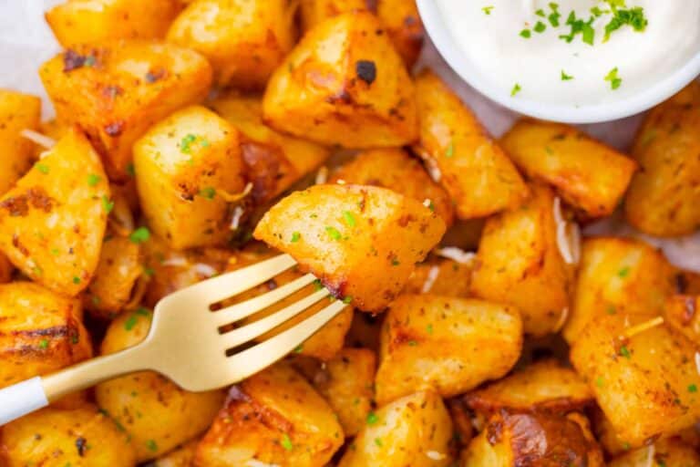 Garlic Roasted Potatoes Recipe - Sweet and Savory Meals